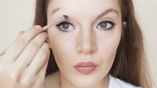 How To Cover Vitiligo Eyebrows With Makeup For A Boost Of Empowerment ...