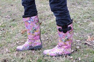 The 10 Most Comfortable Rain Boots for Spring (Yes, They Really Do Exist)