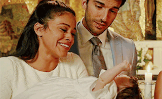 15 Best TV Ships Of 2015, From Olicity On 'Arrow' To The Stars Of ...